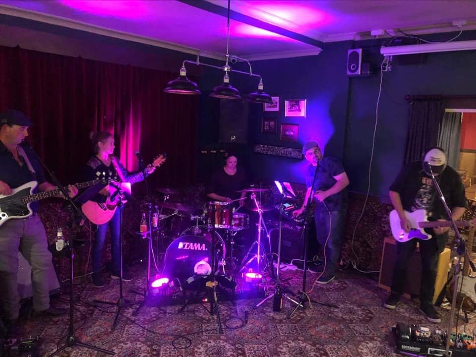 Sha-Low LIVE in Kimbell - South Canterbury Regional Website